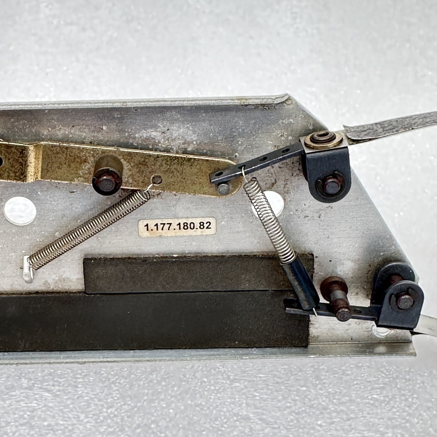 Studer A807 - Brake Band Assembly - 1.177.180.82